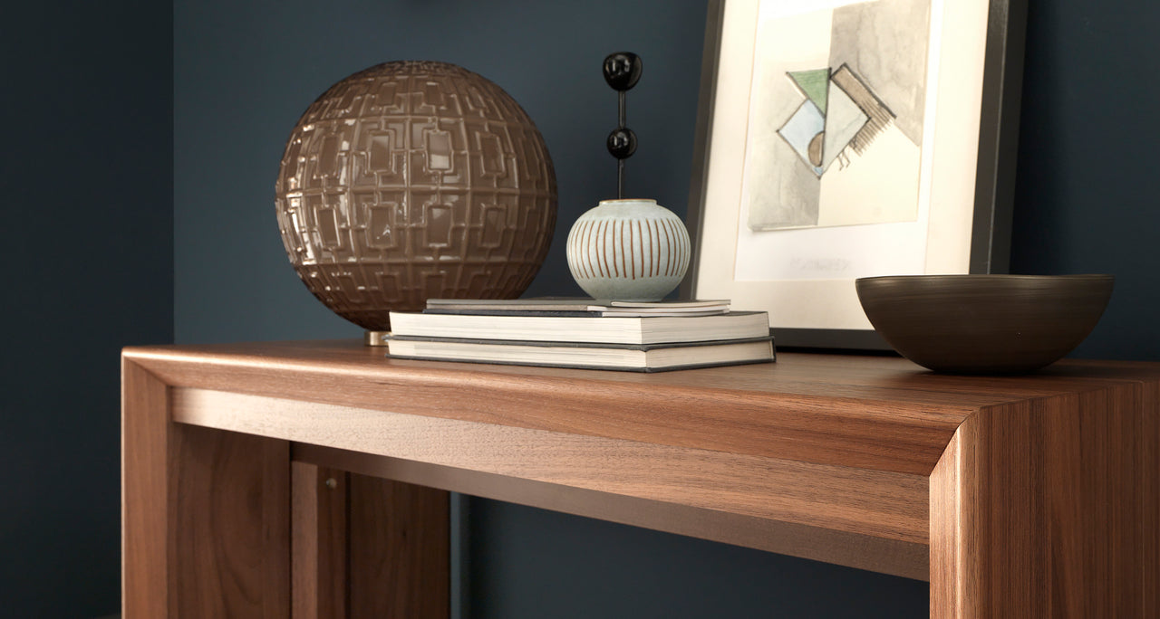 Goliath Expandable Console Table | Seats 12 When Extended