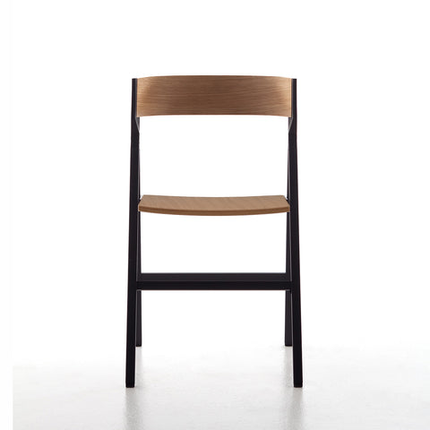 Maximize Your Living Space with The Arc Folding Chair