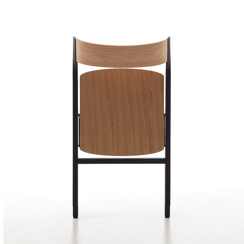 Maximize Your Living Space with The Arc Folding Chair