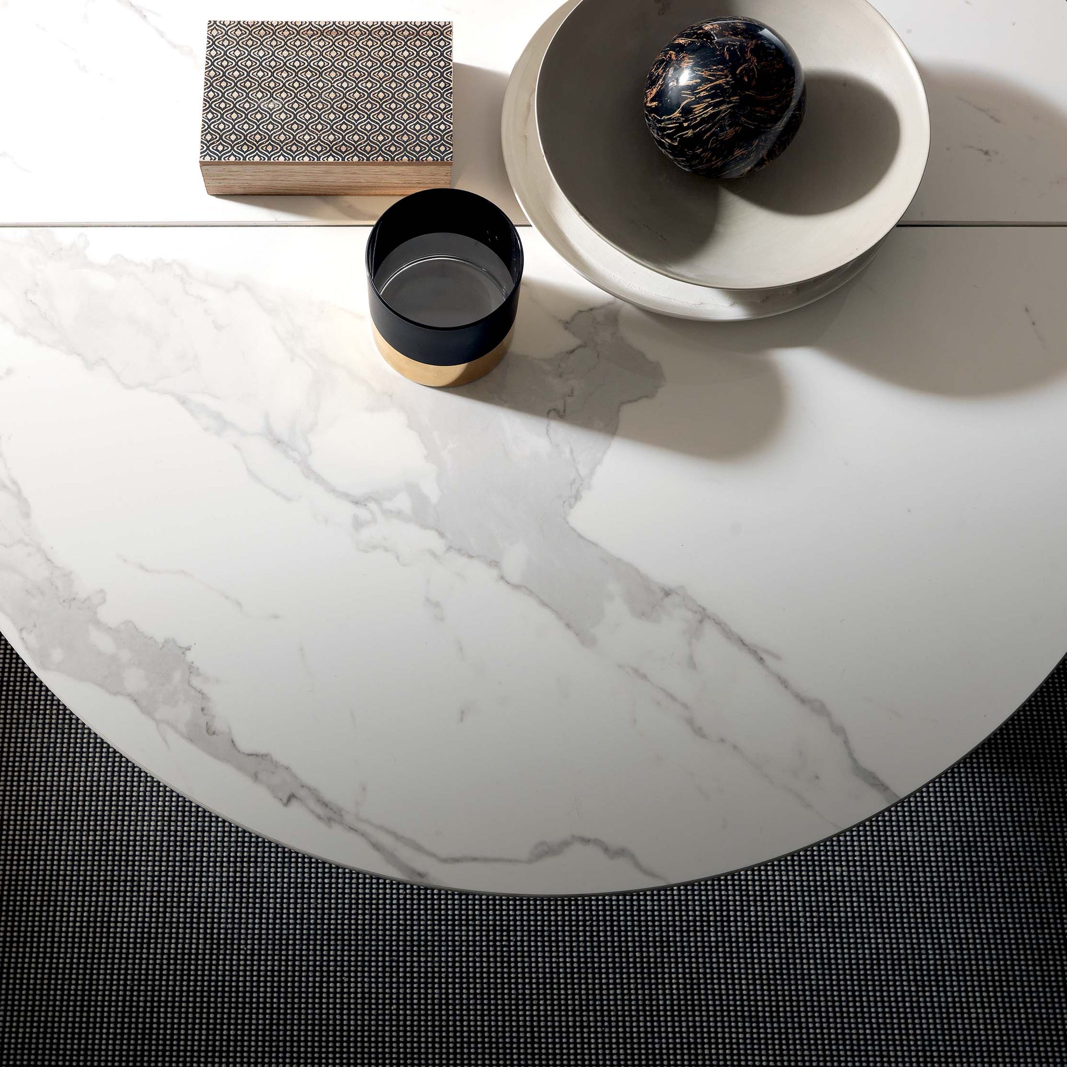 Soleil Height-Adjustable Table | Round Top Leaf Extension